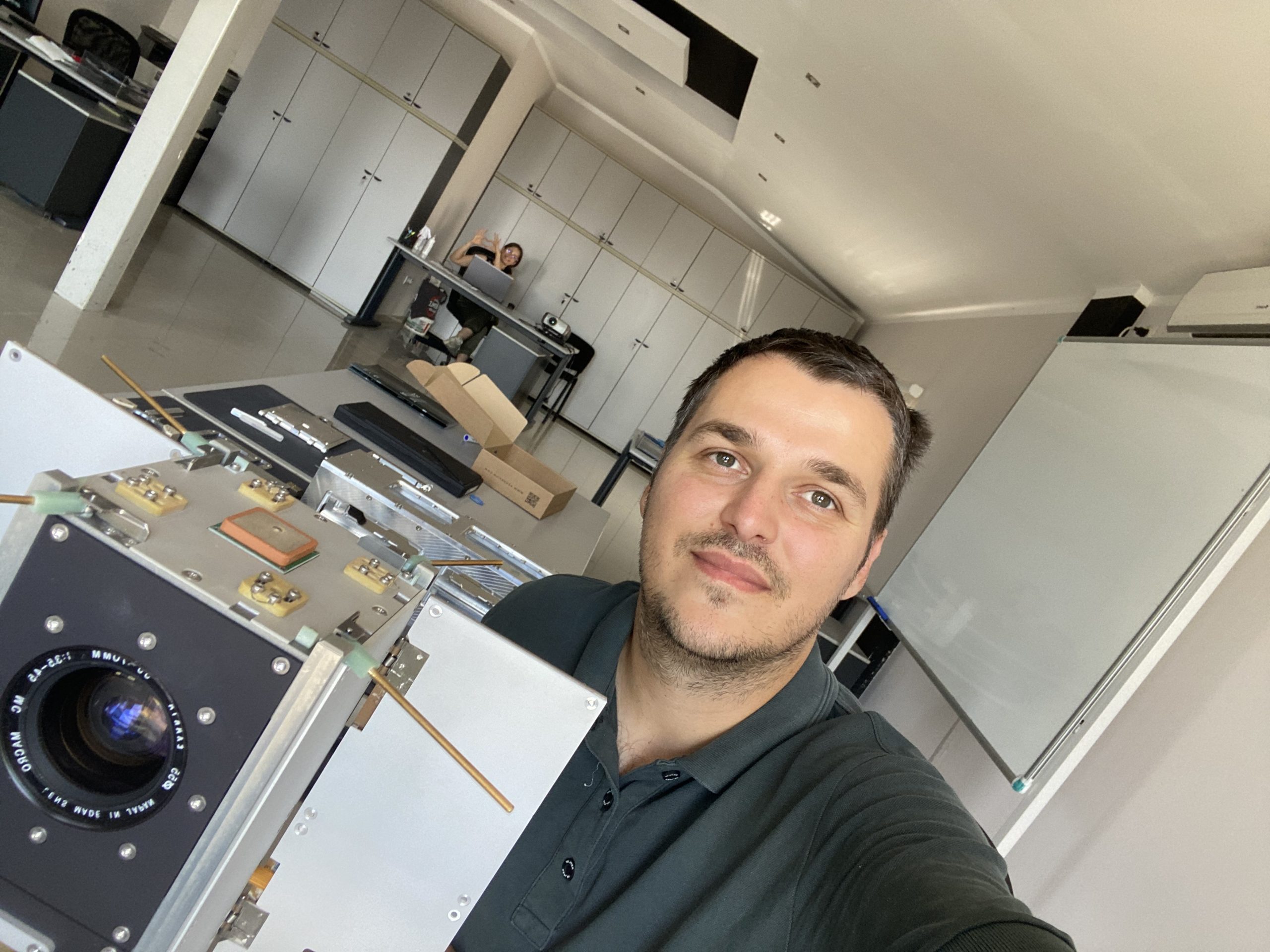 [EKSKLUZIVNO] Prvi svemirski satelit proizveden u Srbiji dolazi iz ...